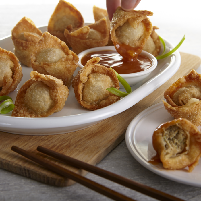 Simple Golden Chicken Wontons Recipe | Mazola®